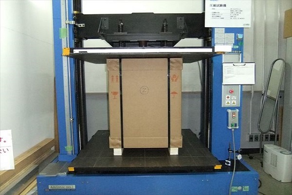JIS Z 0212 ダンボール圧縮試験サービス | 包装ソリューション | JBL | 日本ビジネスロジスティクス株式会社