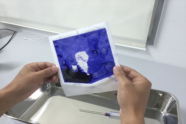 [医療機器包装] ASTM F1929 ダイペネトレーション | 包装ソリューション | JBL | 日本ビジネスロジスティクス株式会社